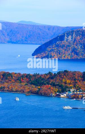 Lake Towada in autumn seen from Kogakudai observatory Stock Photo - Alamy