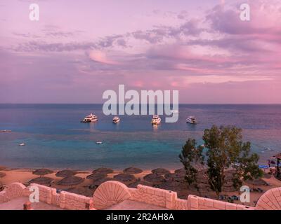 Dive boats anchored at Temple dive site in Sharm el Sheikh, Egypt Stock ...