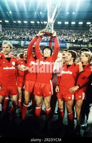 ARCHIVE PHOTO: Bum Kun Cha turns 70 on May 22, 2023, the players from ...