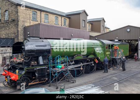 Steam train, Ingrow Station, KWVR, Keighley and Worth Valley Railway ...