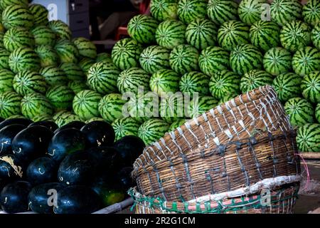 Crawford Market, today's name Mahatma Jyotiba Phule Market, wholesale ...