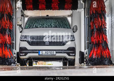 Car wash at the car wash, VW Bulli, Stuttgart, Baden-Wuerttemberg ...