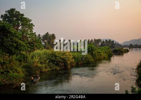 Mekong bank between the islands of Don Det and Don Khon, Laos, Asia ...