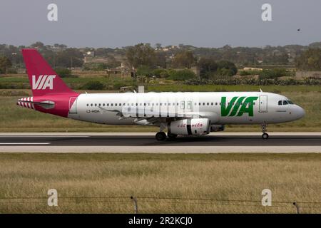 VIA - Air VIA Bulgarian Airways, Airbus A320-232 Stock Photo - Alamy