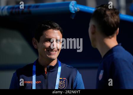 Coach Mikey Varas of the United States yells from the sidelines during ...