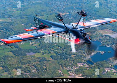 Air to air photos of Rob Holland flying in his MXS-RH Stock Photo - Alamy