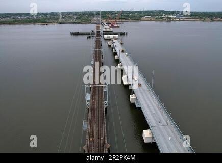 Aerial view of the Raritan River Bridge at left with Old Edison ...
