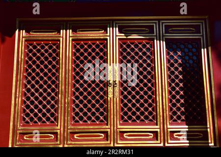 Iconic Chinese Red Gate Stock Photo - Alamy