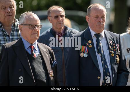 RAF Flight Lieutenant Colin S. Bell (Ret’d), a distinguish WWII Flying ...
