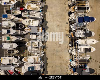 Aerial overhead photo boat dry storage multilevel dock Stock Photo - Alamy