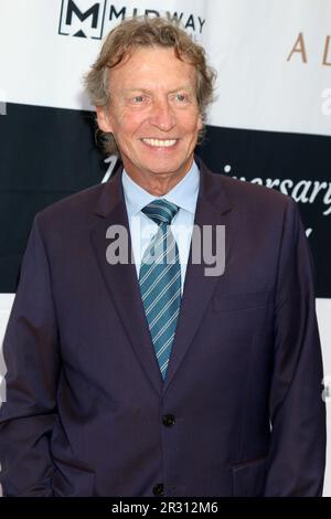LOS ANGELES - MAY 17: Nigel Lythgoe at the Dance and Dialogue 10th ...