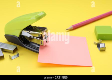 Note stapler store