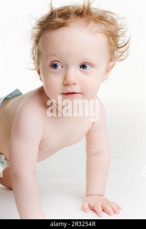 Baby in windel Stock Photo - Alamy