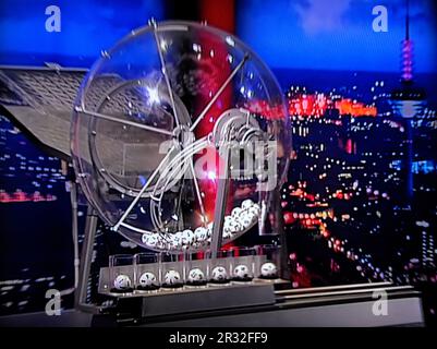Drawing of the lottery numbers Stock Photo - Alamy