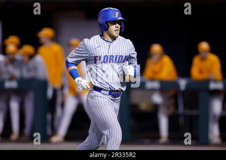 Florida Gators right fielder Ty Evans (2) at bat against the Tennessee ...