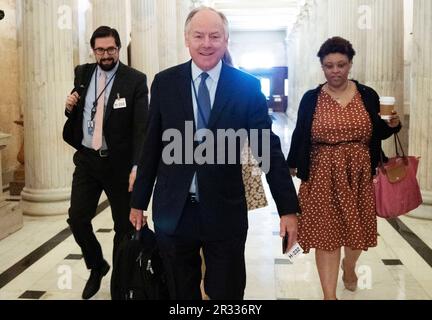 Steve Ricchetti, counselor to the president, and a top mediator for ...