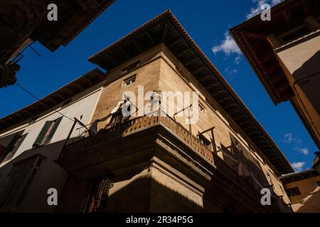 palacio de Can Formiguera,calle portella, Monumento Histórico-Artístico ...