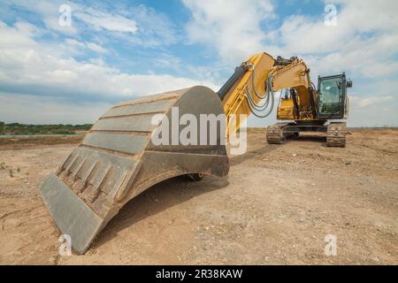 Crawler excavators in opencast mining Stock Photo - Alamy