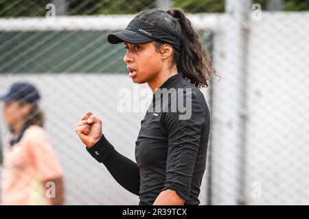 Emeline DARTRON of France celebrates his point during the second ...