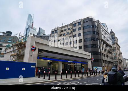 Bank Underground station's Cannon Street entrance Stock Photo - Alamy