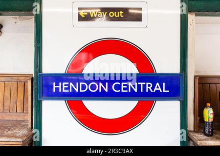 Sign and logo of Hendon Central London underground Stock Photo - Alamy