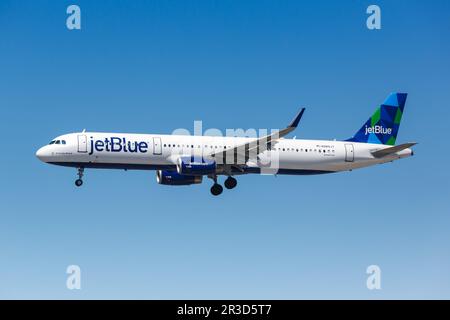 JetBlue Airways Airbus A321 aircraft with registration N986JB, 'A ...