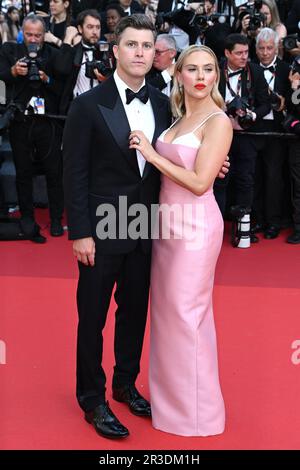 Scarlett Johansson, left, and Colin Jost attend "SNL50: The Anniversary ...