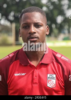Footballer Kevin Nsimba FC Rot-WeiÃŸ Erfurt season 2021-22 DFB NOFV ...