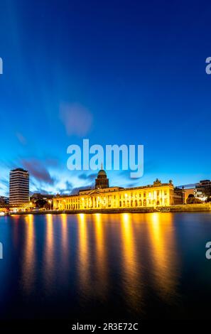 Loop Line Bridge, River Liffey, Dublin c 1910 Stock Photo - Alamy