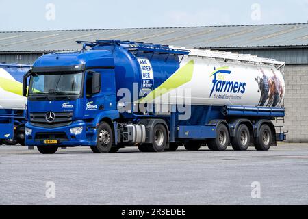 ForFarmers truck with silo trailer at compound feed factory Stock Photo ...