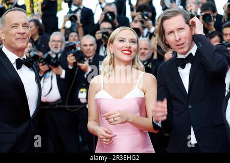 Tom Hanks, Scarlett Johansson und Wes Anderson bei der Premiere des ...