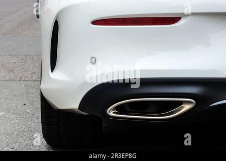 Internal combustion engine - passenger car - road traffic - pollution ...