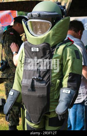 Explosive Ordnance Disposal (EOD) and Counter-IED course students ...