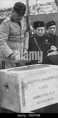 1930's , ITALY : The italian fascist Duce BENITO MUSSOLINI portrayed by ...