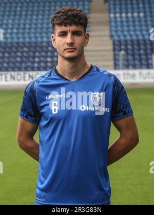Newcomer Daniel Elfadli at the start of training 1.FC Magdeburg DFB DFL ...