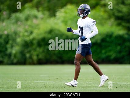Seattle Seahawks cornerback Devon Witherspoon (21) in action during ...