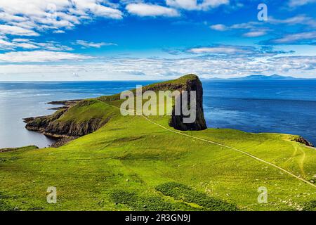 Headland with steep cliffs, Neist Point Lighthouse, Duirinish Peninsula ...