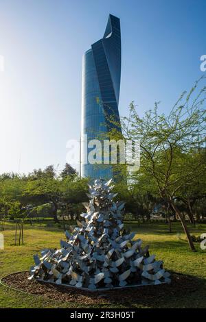 Al Hamra tower and the Al Shaheed Park, Kuwait City, Kuwait Stock Photo ...