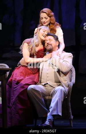 Laura Pitt-Pulford, Anna Unwin and Michael Ball, Aspects of Love ...