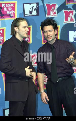 MTV Europe Music Awards 1998, Saffron aka Samantha Marie Sprackling ...