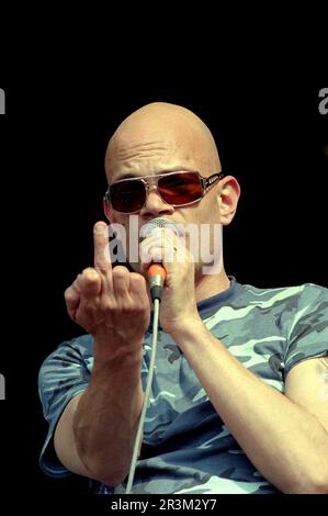 Milan italy 1996-06-29 : Ashley Slater of Freak Power at the Sonoria ...