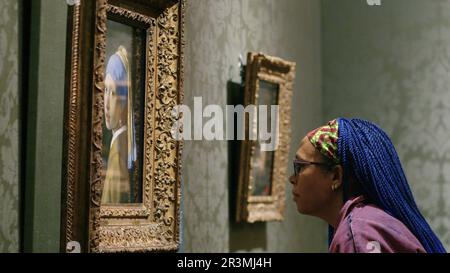 CLOSE TO VERMEER, (aka DICHT BIJ VERMEER), Anna Krekeler, 2023. © Kino ...
