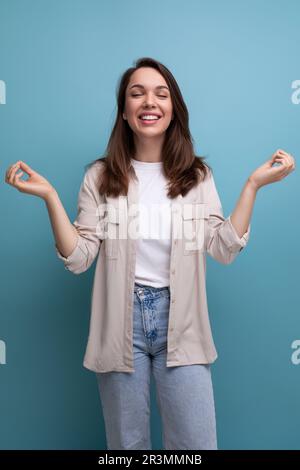 Charming optimistic carefree young smiling african-american woman close ...