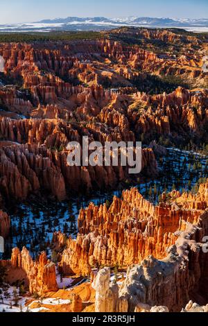 April snow; view from Bryce Point; Amphitheater; Bryce Canyon National ...