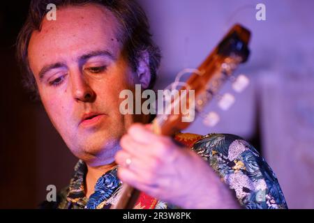 Roger Mas performance Stock Photo - Alamy