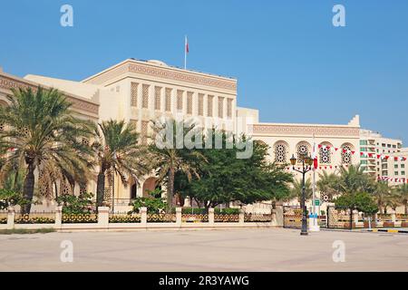 Isa Cultural Centre Bahrain architecture Stock Photo - Alamy