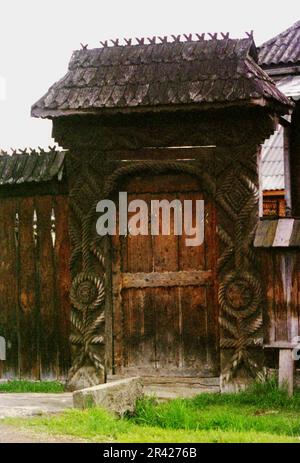 Maramures, Romania, 2001. Beautiful traditional wooden gate Stock Photo ...