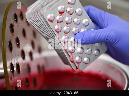 Darmstadt, Germany. 23rd May, 2023. Packages of Merck's thyroid drug ...