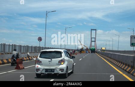 View of the Suramadu bridge which is being renovated Stock Photo - Alamy