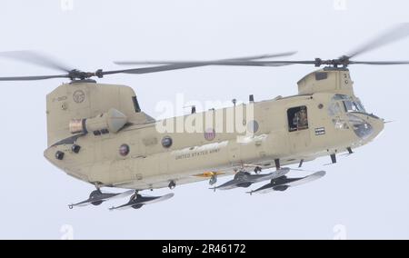 A crewchief with 1st Squadron, 52nd Ground Support Aviation Battalion ...